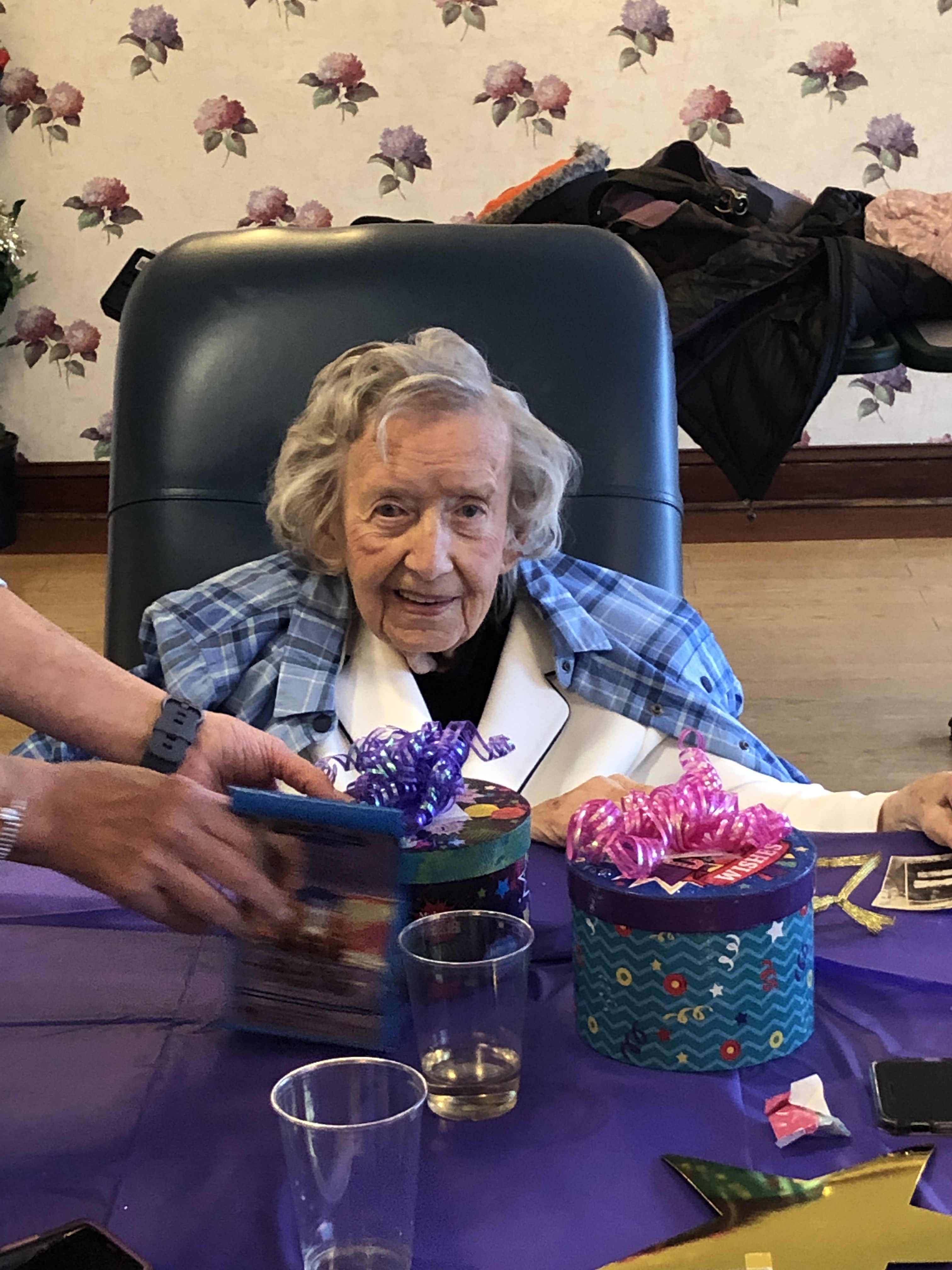 Florence Joan Wasek | Woolley Boglioli Funeral Home